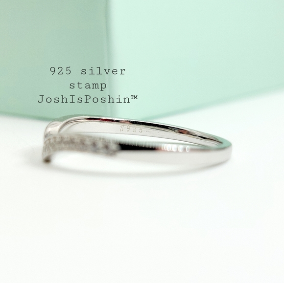 JoshIsPoshin | Jewelry | 4ct Chevron V Shape Diamond Wedding Band In ...